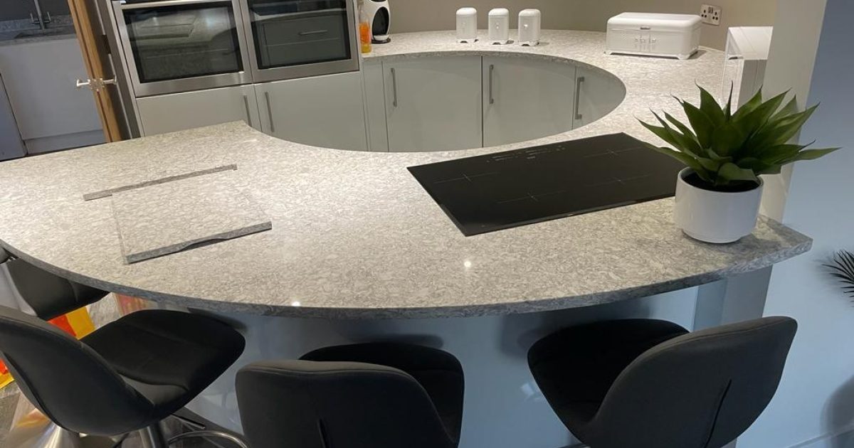 Quartz Curved Kitchen Worktop - Marble 2 Marvel